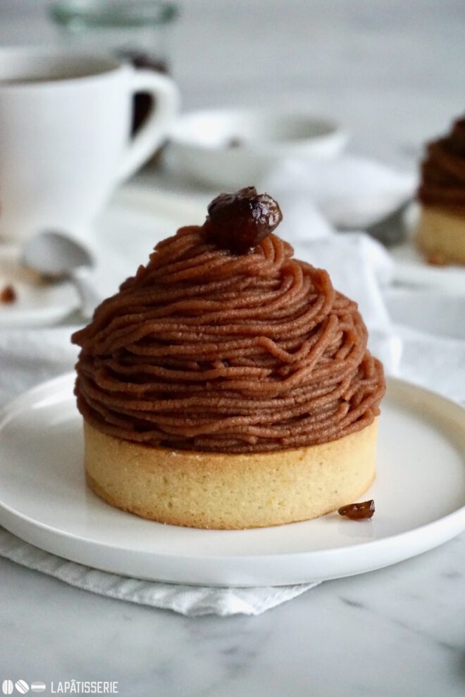 Mont Blanc | Törtchen mit Marone & Cassis – LAPÂTISSERIE